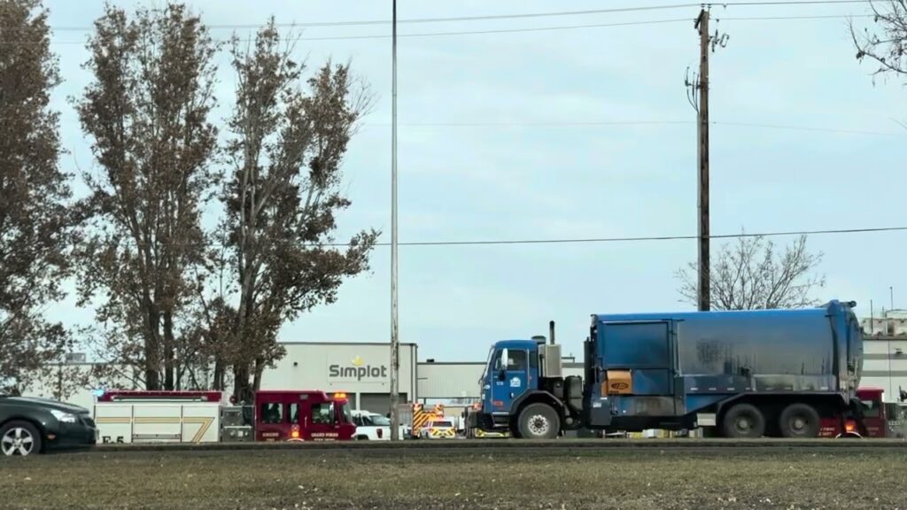 BREAKING NEWS, Report of Gas Leak at Simplot in Grand Forks - iNewZ